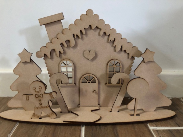 Mini Gingerbread House MDF Kit - Dreamees