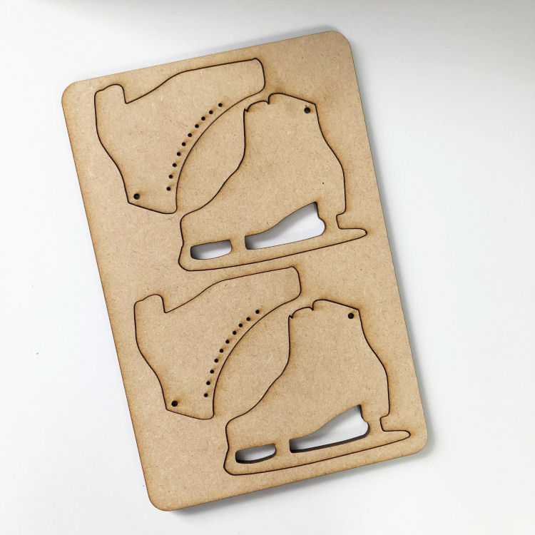 Mini Pair of Ice Skates MDF Kit - Dreamees