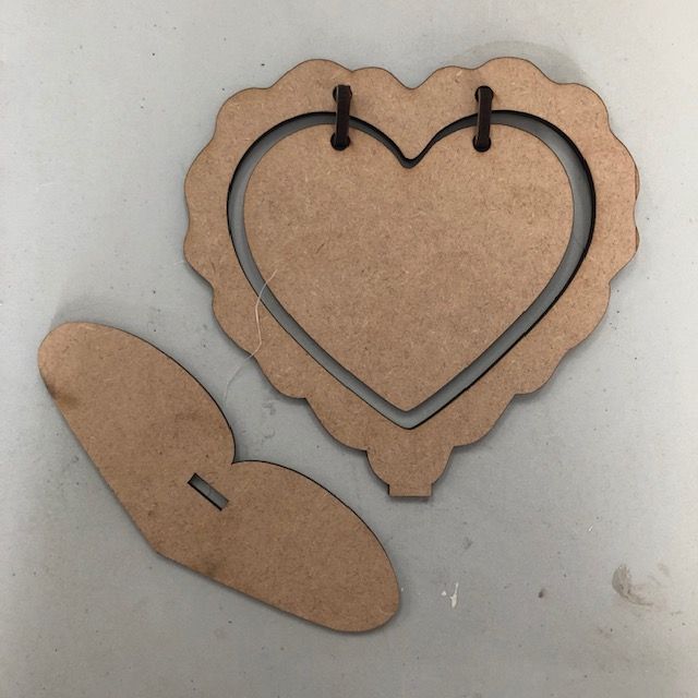 6" Hanging Scalloped Heart Artboard - Dreamees