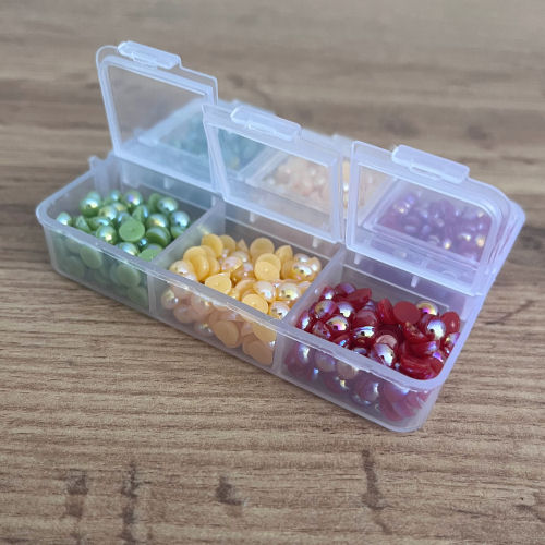 Festive Compact Faux Pearl Box - Dreamees