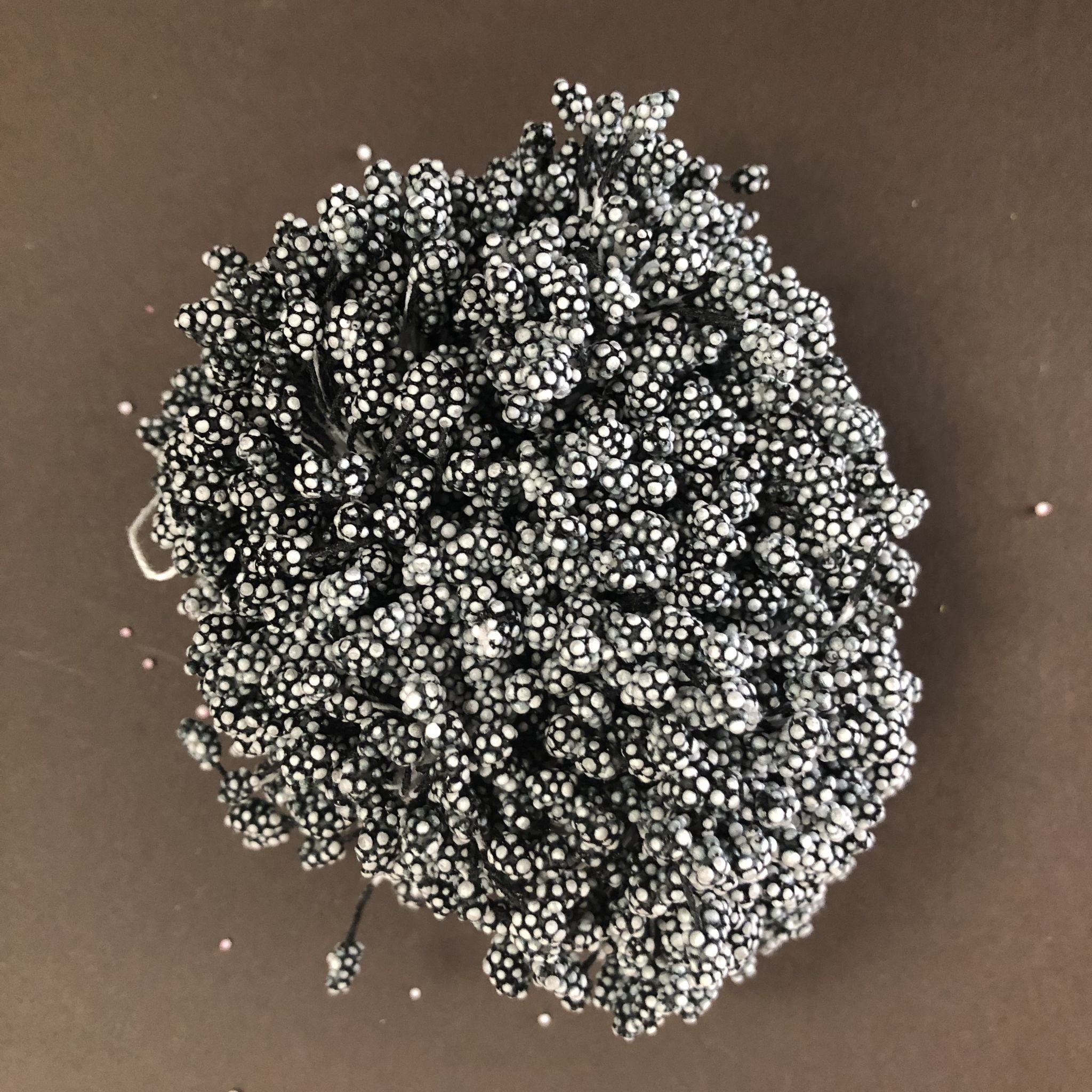 Black Pollen Head Stamens - Dreamees